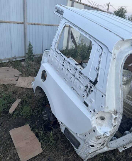 Kia karnival радной завадской цвет кузов детали