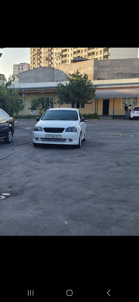 Lacetti 1.8 mexanika sotiladi