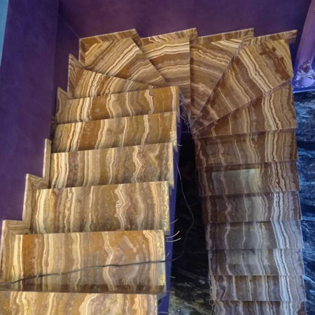 Лестницы, камины, ресепшен, зона за ТВ и др. из натурального камня
