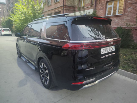 Продаётся KIA CARNIVAL отличное состояние