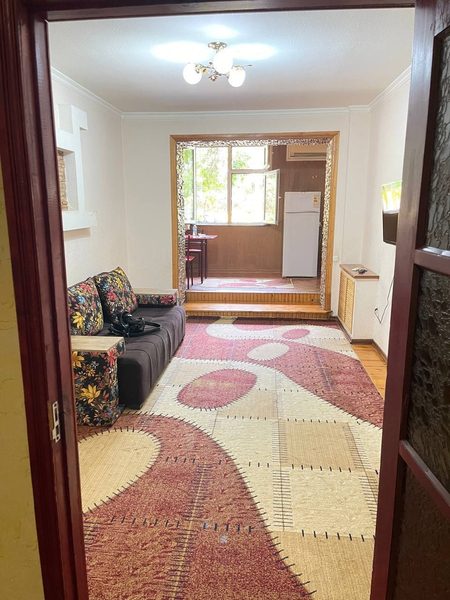 Метро Чиланзар  2/2/4, балкон 1,5х6, 49м2