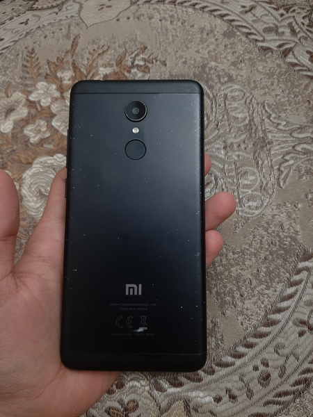 Redmi 5 3/32 gb holati a'lo