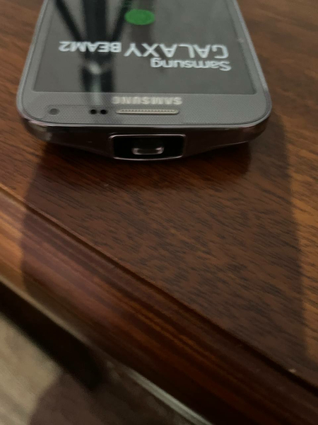 samsung beam 2 telefo‘n ili proektor