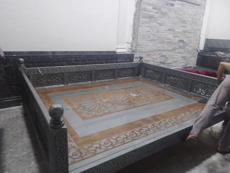 Топчан цвет серебристый  новинка