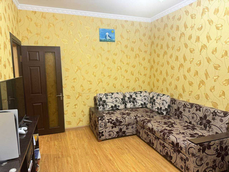 谷 130427 谷 Chilonzor tumanida kvartira sotiladi [90 м²]