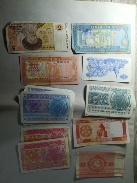 Продам разные монеты, купюры
