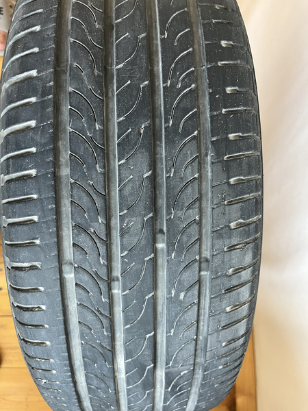 Автошины R18 215/55. Пробег 12 тыс. В хорошем состоянии. 30$. За 1- шт