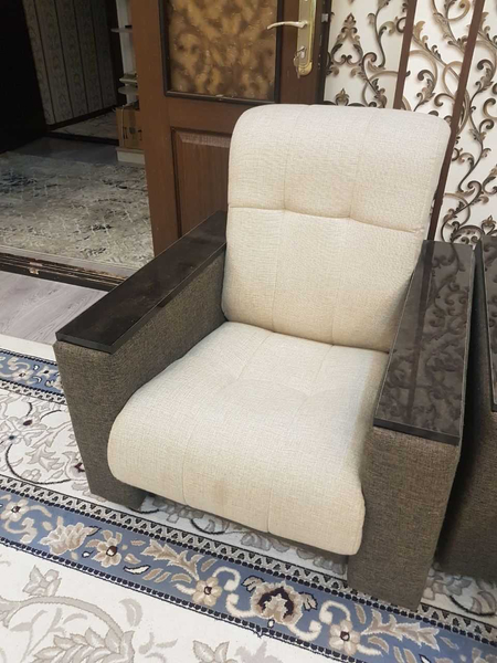 Продам Диван Kресло 2 штуки Состояние хорошем +4 Pеставрация сделано