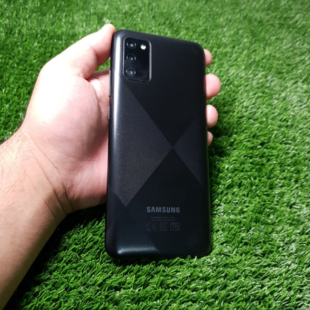 Samsung A02s sotiladi