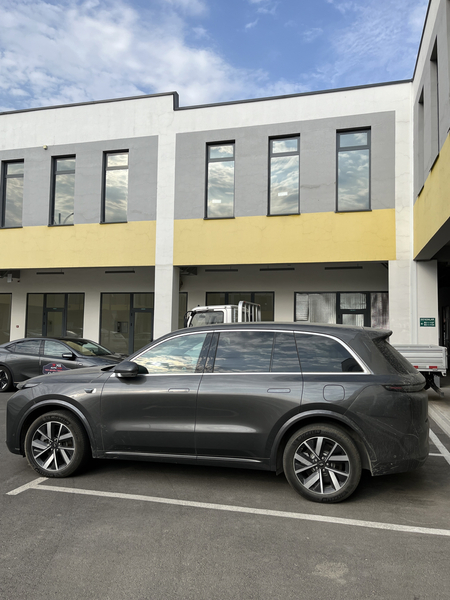 Li xiang 8 pro sotiladi