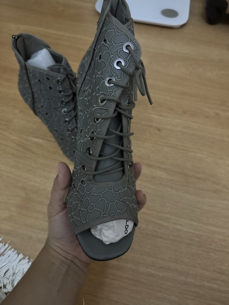 Charles and keith новые туфли