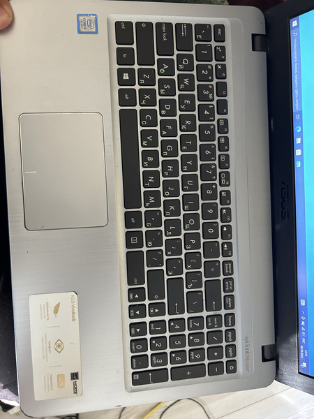 Asus vivobook 15 x540uar core i3 7th gen noutbuk ноутбук асус 15.6