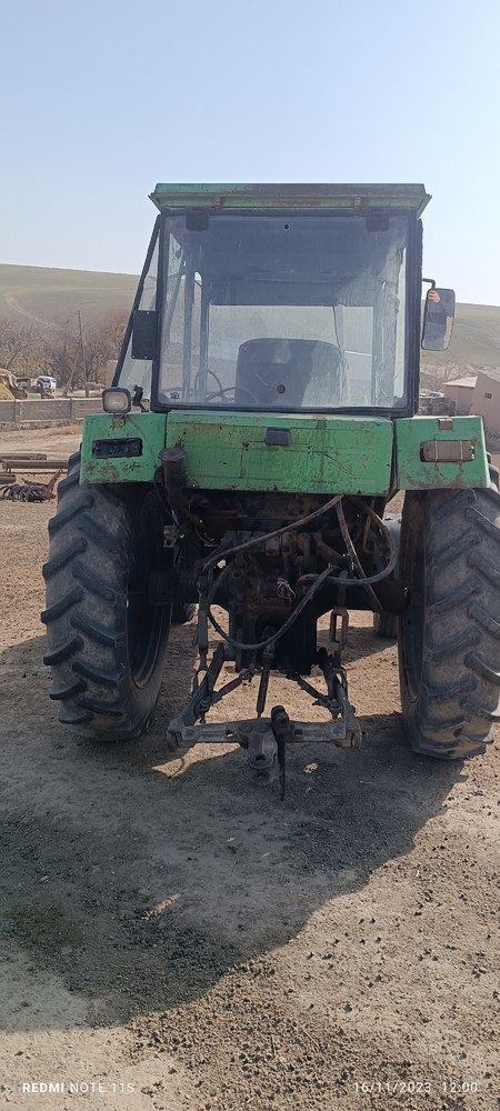 Traktor Xachir 2007