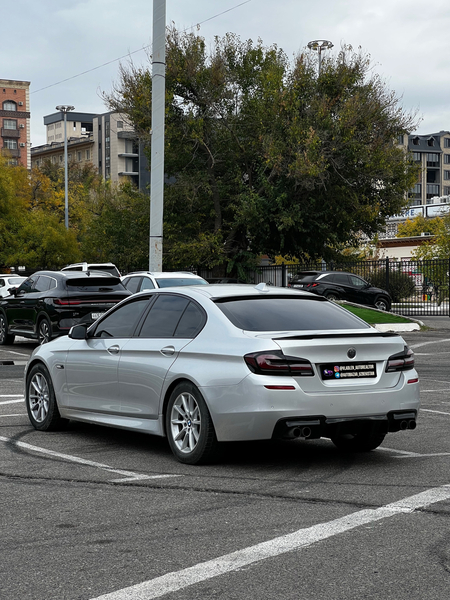 •Bmw M5 530i (F10)•