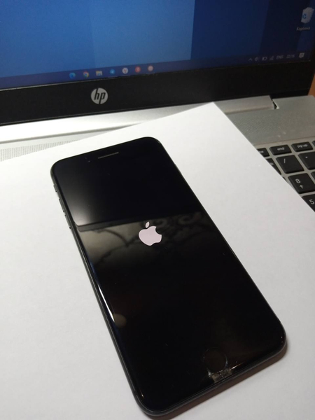 iPhone 8+ 64GB 73% srochnaga sotiladi