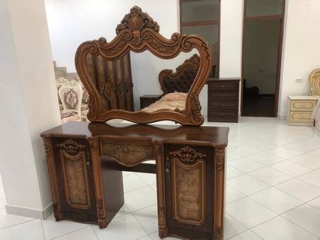 mebel sotiladi narxini kelishamiz yaxshi holatda turupti