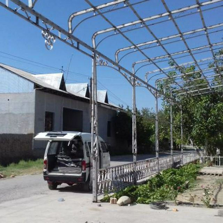 Tom Naves Parnik quramiz