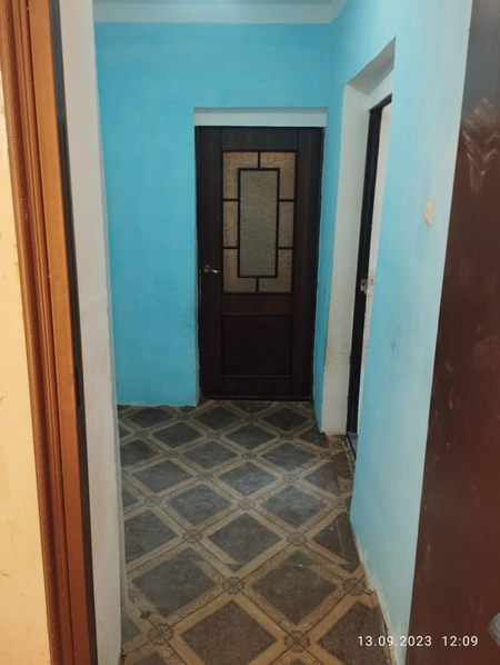 Срочно продаётся 4 комн.кв. 2 мкр