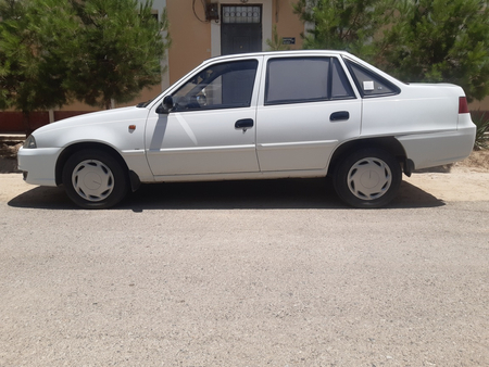 Nexia 2 sotiladi yili 2009, yurgani 141 000 km