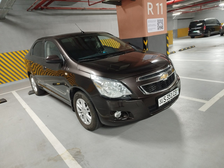 Yili 2023 probek 6700km koja chexol evakor polik Abs magnitafon