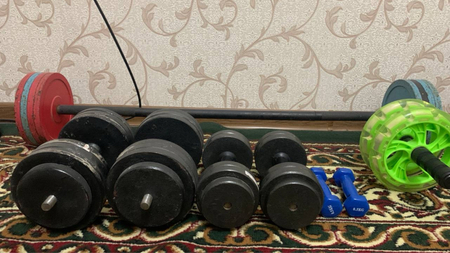 Продается беговая дорожка и другие атрибуты