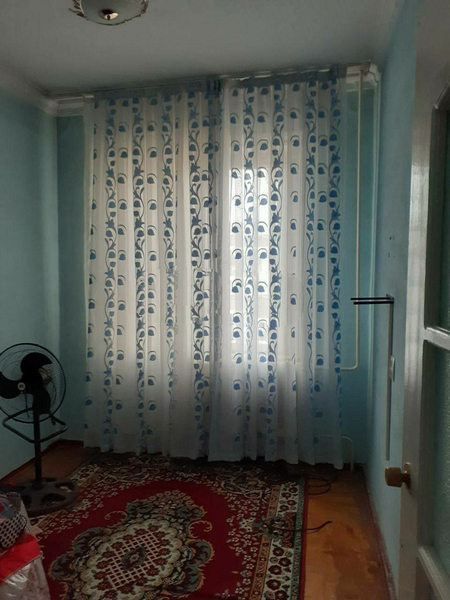 каракамиш 1/4 ижарага берилади.\\n3/1/5\\n400$\\nбиринчи этаж  уч хоналик