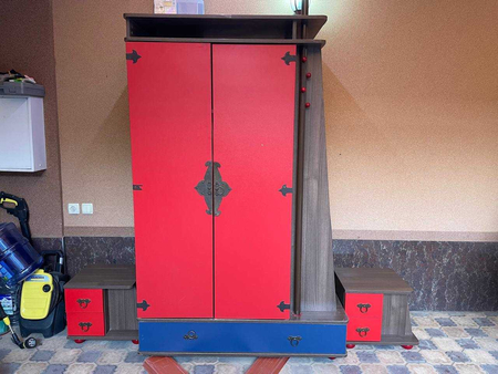 Шкаф, тумбочки в корабельном стиле от dogtas