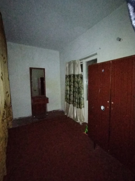 Чирчик ш. Автосалон Милицейский дом 3-этаж 1х (2х килинган) 46 м²