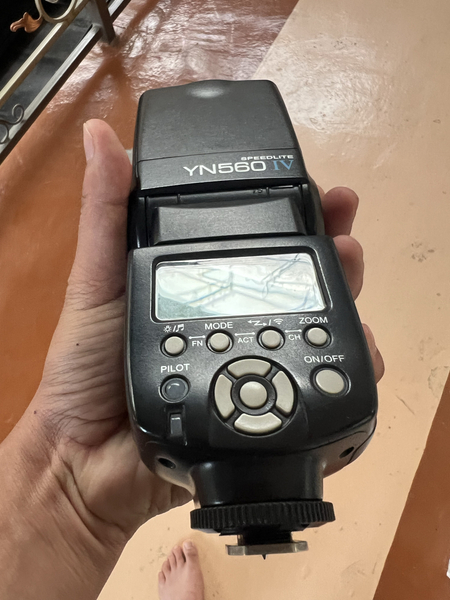 Спышка кубра YN560 IV сотилади!