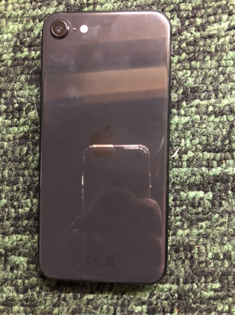 Iphone se 2020 64 gb  sotlad