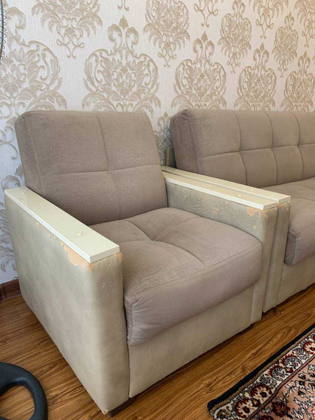 Диван и кресла б/у