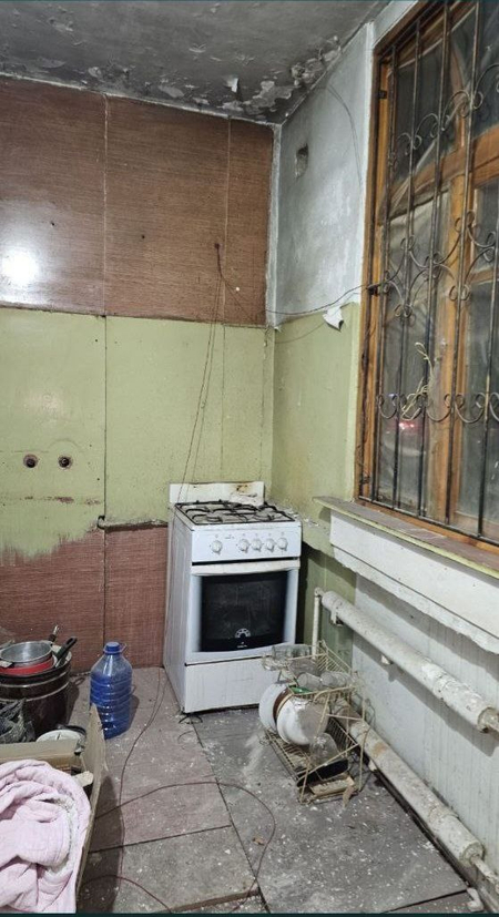 Срочно продаю Юнусабад 8 кв 2/4/4 53000$
