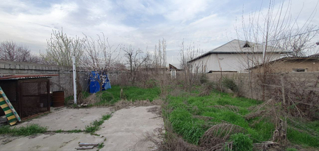 Продаётся в Йик-оте участок 7 соток,5 комнат.