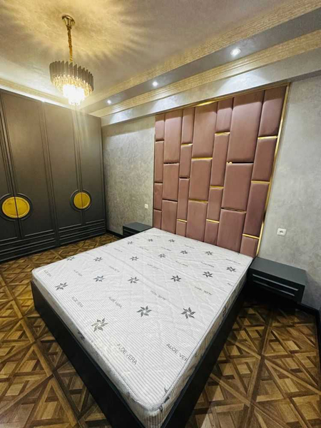 Продам 4-х ком квартиру на Буз-2 ориентир кафе тараканчик 140м2