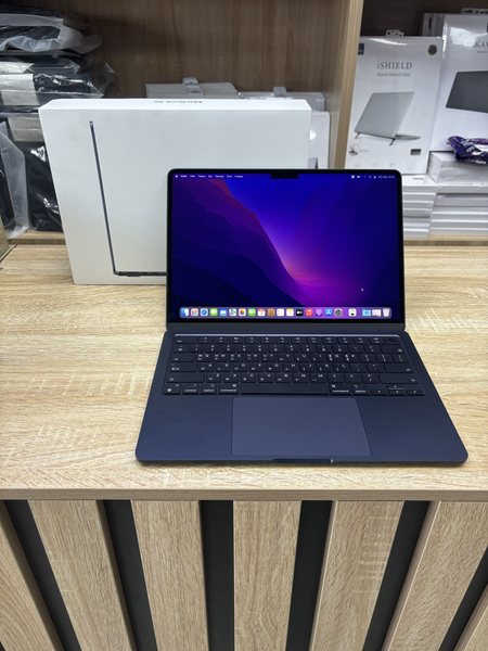 Macbook air 2022 M2 16/512Gb