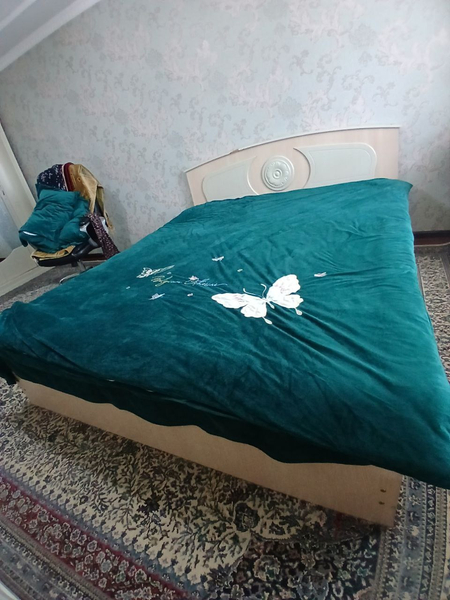 Mebel spalniy xolat yaxwi