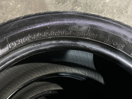 Kumho 205 / 55 / 16