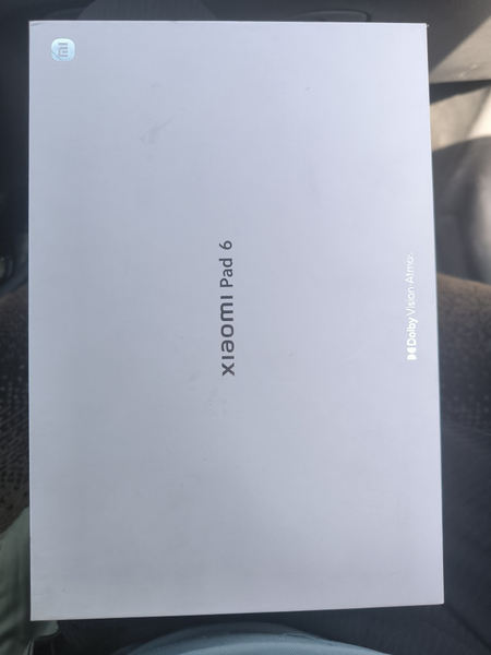 xiaomi pad 6  qirilga chizilgan joyi yuq