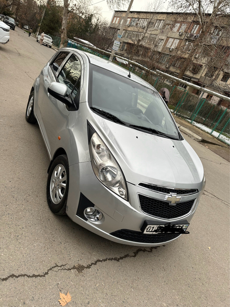 Chevrolet spark avtomat
