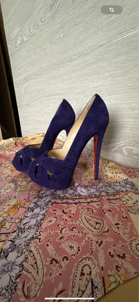 Женские туфли Christian Louboutin Aborina Suede оригинал
