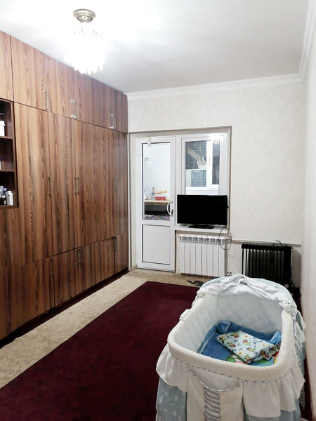 Продаётся квартира на метро Буюк Ипак Йули 1в2/4/4 лоджия 2*6