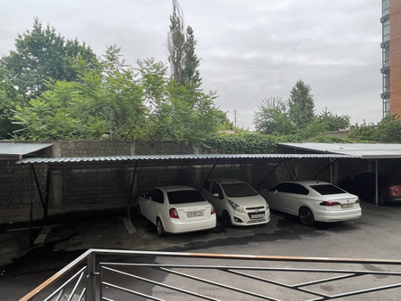 Продается офис 1 этаж и подвал 1000кв.м