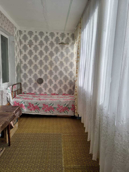 юнусабад 18   2\\\\2\\\\4 ор-р мойка вейв плаза аренда  для семьи