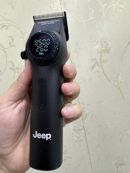 Jeep moshinka 9000 abarotda ishlidi