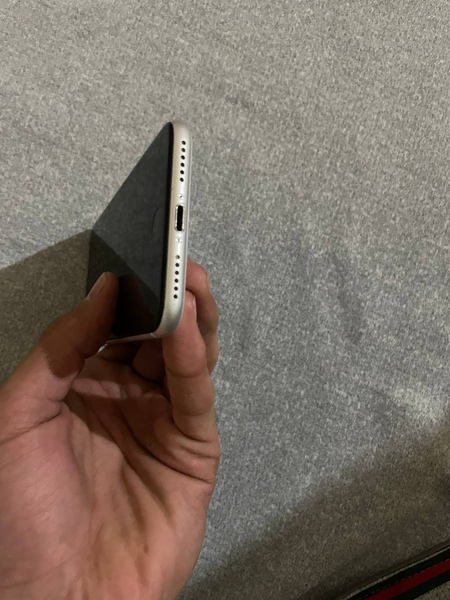 Telefon iPhone se 2020