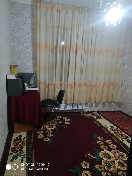 Qo‘yli 5 massivda 5/5/4 honali uy sotiladi obsh.ploshd 92.kv.m.  Narhi
