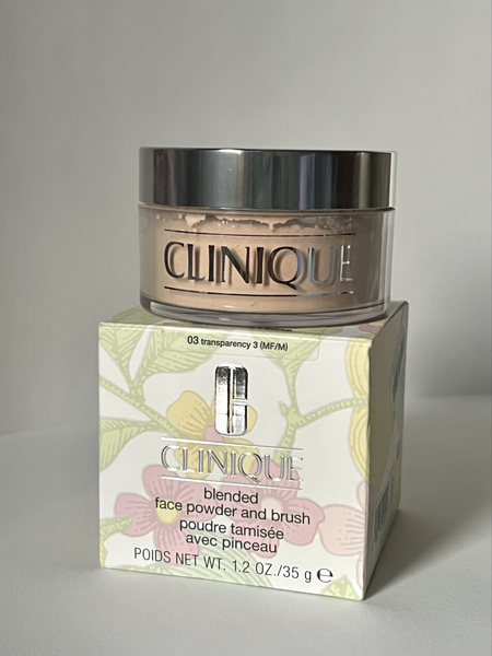 Пудра Clinique с кистью