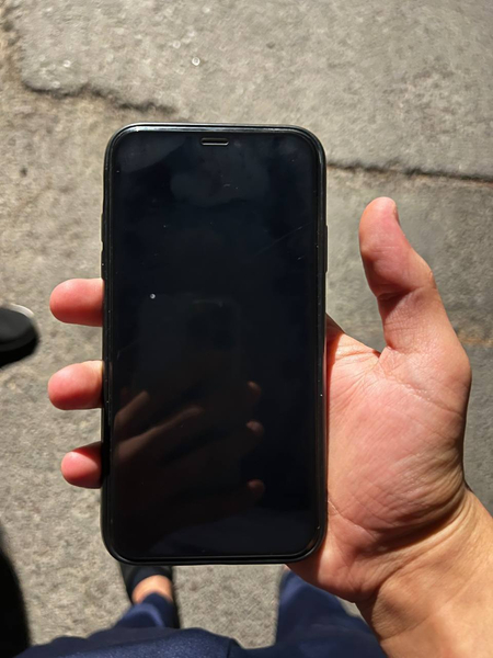 Iphone 11 128 xolati yaxshi