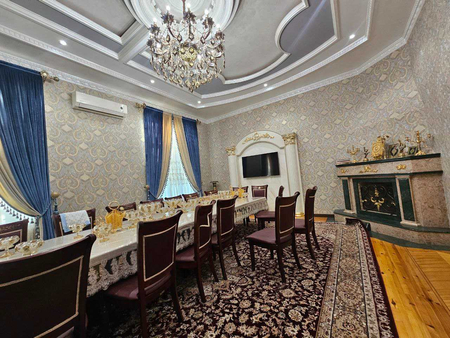 Автосалон Алгоритм.1 линия. Продам 8 комн. дом на 6 сотках под бизнес.