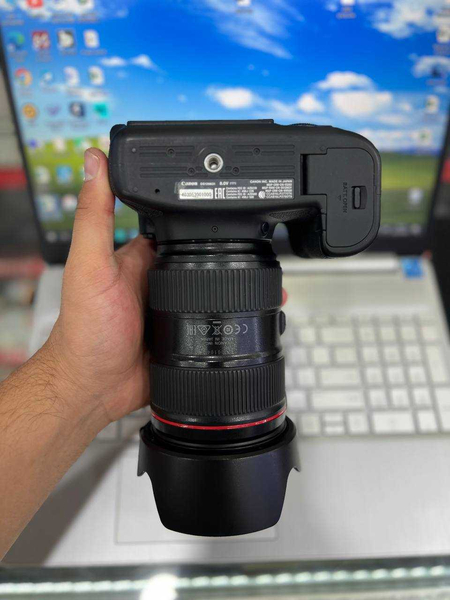Canon EOS 6D Mark II ideal 24-105 II F4 2-pokoleniya